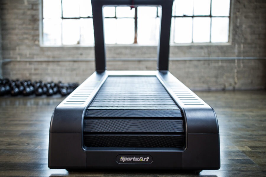 G690 Verde Treadmill - Energy Generating Cardio