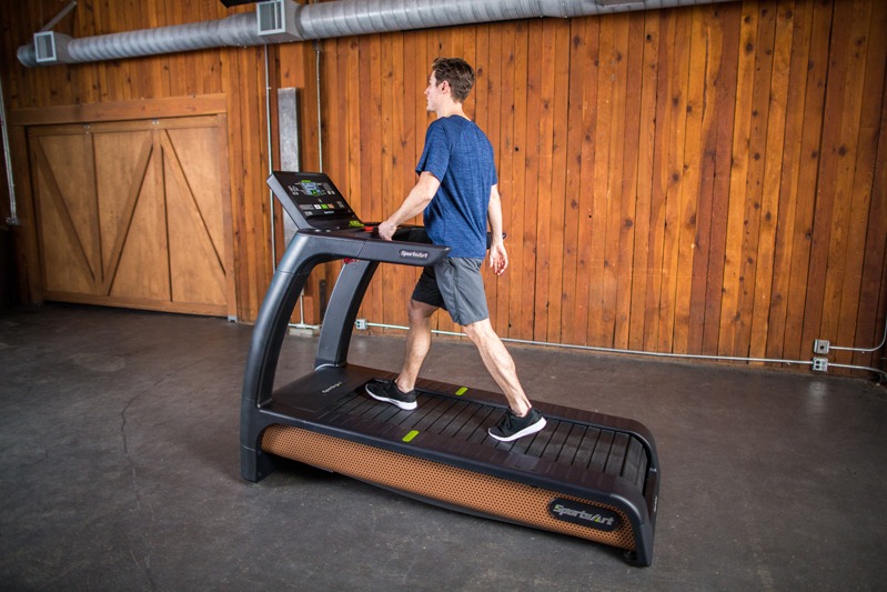 N685 Verde - SportsArt's ECO-NATURAL™ Treadmill