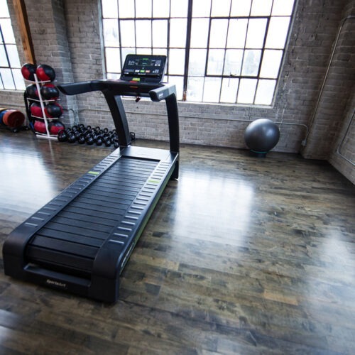 G690 Verde Treadmill - Energy Generating Cardio